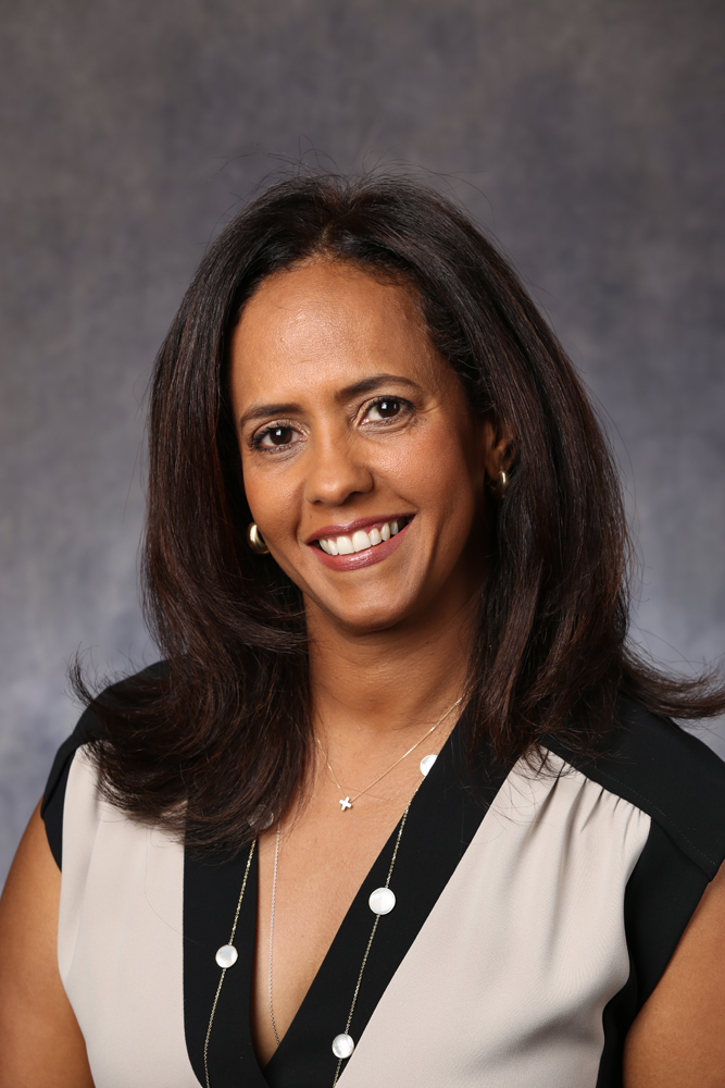 Bonilla, Patricia Headshot - 2023 AMAC Airport Business Diversity ...